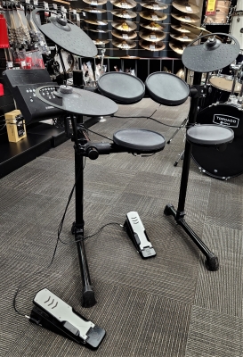 Gear Hunter | Yamaha DTX402K Electronic Drum Kit
