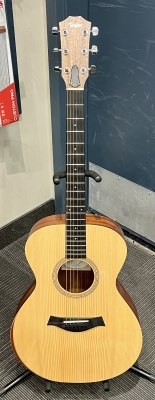 Gear Hunter | Taylor Guitars - ACADEMY 12E V2