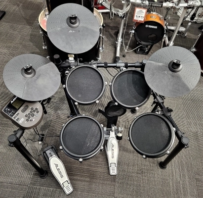 Gear Hunter | Alesis Nitro Kit With Mesh Pads