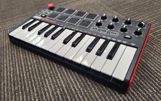 Gear Hunter | Akai - MPK MINI II