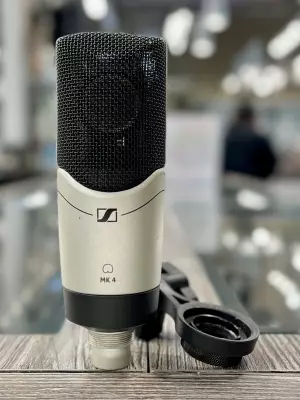 Gear Hunter | Sennheiser - MK4 Condenser Mic