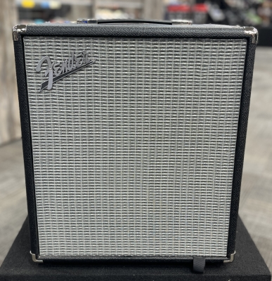 Gear Hunter | Fender Rumble 100