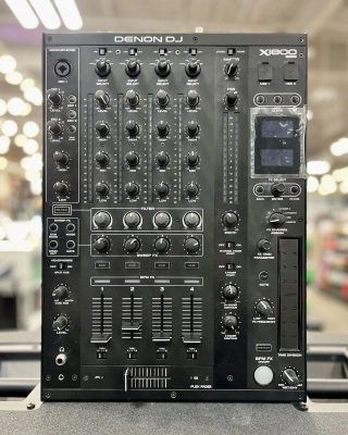 Gear Hunter | Denon - X1800 Prime