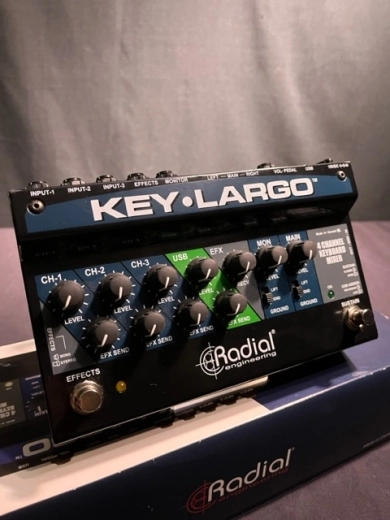 Gear Hunter | Radial - R800 1427