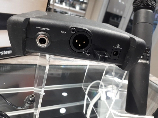 Gear Hunter | Line 6 XD-V35 Handheld Wireless Mic System