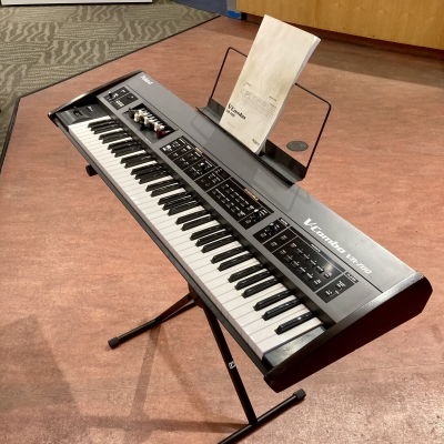 Gear Hunter | Roland VR-700 Stage Keyboard