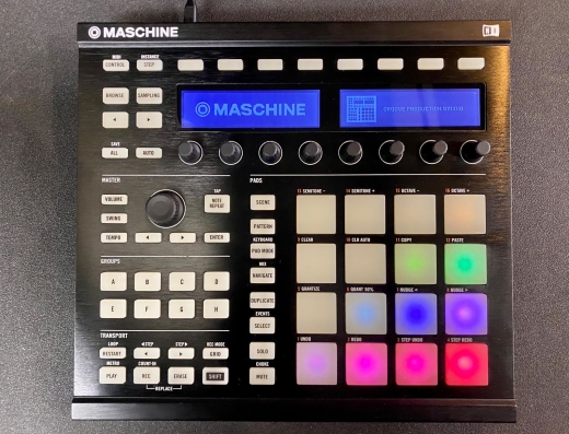 Gear Hunter | Native Instruments MASCHINE MK2 Black