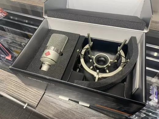 Gear Hunter | Neumann - TLM 102 STUDIO