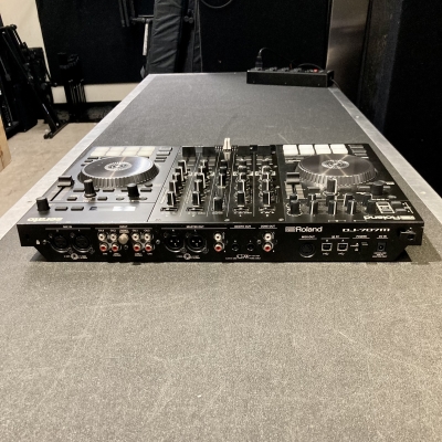 Gear Hunter | Roland - DJ-707M