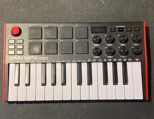 Gear Hunter | Akai MPK Mini Mk3