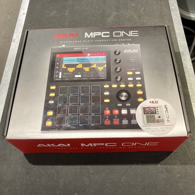 Gear Hunter | Akai - MPC ONE RETRO