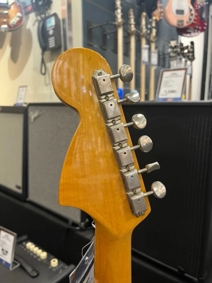 Gear Hunter | Fender Mustang '69 Reissue - Candy Apple Red