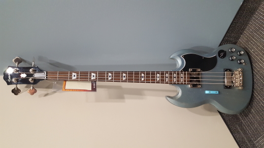 Gear Hunter | Epiphone EB3 Bass Guitar in Pelham Blue