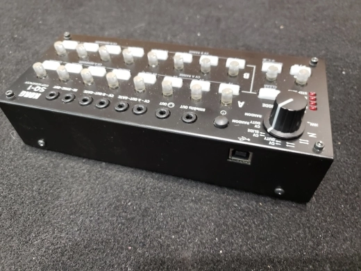 Gear Hunter | Korg SQ-1 MIDI / CV Gate Step Sequencer
