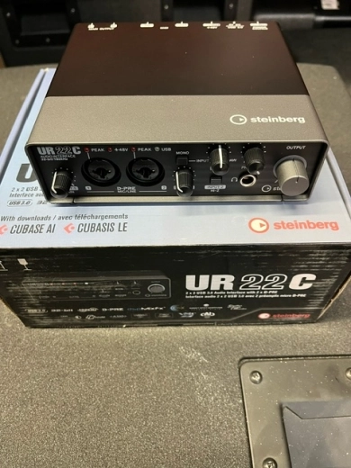 Gear Hunter | Steinberg - UR22C