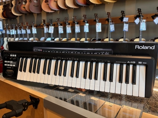 Gear Hunter | Roland - A-49-BK