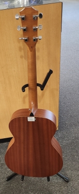 Gear Hunter | Taylor Guitars - ACADEMY 12E V2