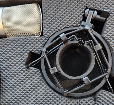 Gear Hunter | Apex - APEX435B Mic