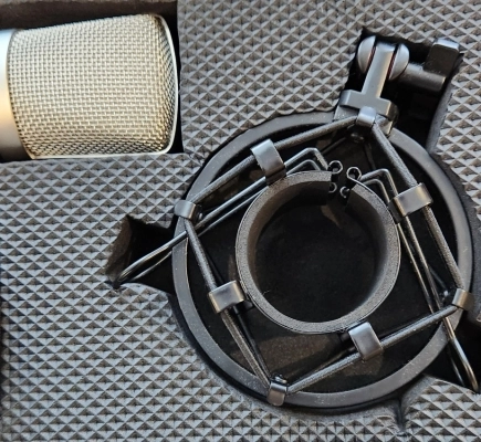 Gear Hunter | Apex - APEX435B Mic