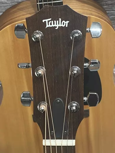 Gear Hunter | Taylor Guitars - ACADEMY 12E