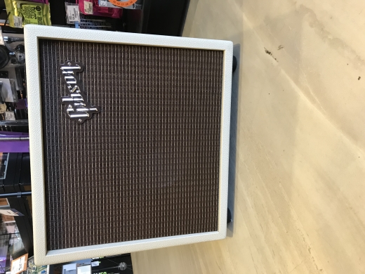 Gibson Falcon 5 1x10'' Tube Combo Amplifier | Long & McQuade