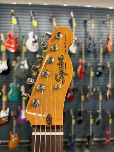 Gear Hunter | Squier - FSR Classic Vibe '60s Custom Esquire Electric ...