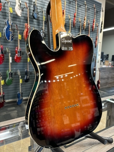 Gear Hunter | Squier - FSR Classic Vibe '60s Custom Esquire Electric ...