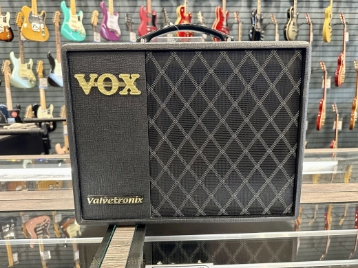 Gear Hunter | Vox - VT20X