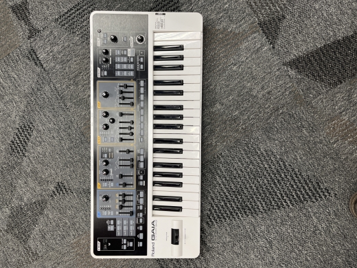 Gear Hunter | Roland - GAIA SH-01