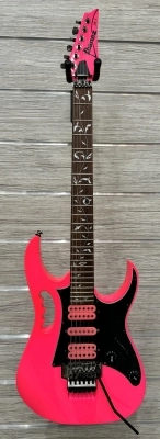 Gear Hunter | Ibanez Jem Junior Pink
