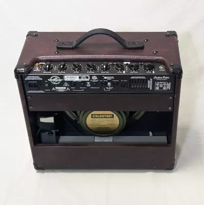 Gear Hunter | Traynor - 15 Watt All-Tube 1x12 Combo Amp - Wine Red
