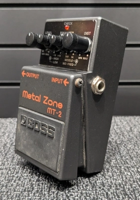 Gear Hunter | BOSS - MT-2 Metal Zone Pedal