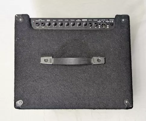 Gear Hunter | Traynor - Small Block - 200 Watt 1x15 Bass Combo Amp