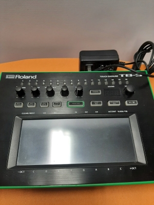 Gear Hunter | Roland - TB-3
