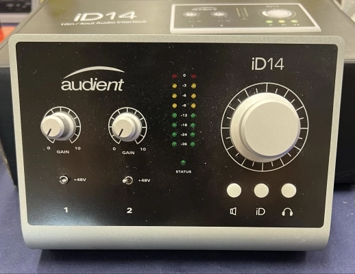 Gear Hunter | Audient - ID14