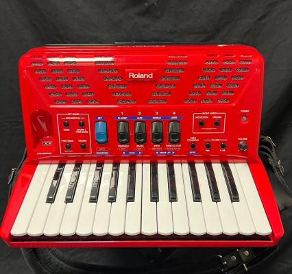 Gear Hunter | Roland - FR-1X-RED