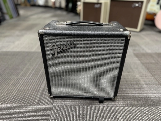 Gear Hunter | Fender Rumble 15 Bass Amplifier