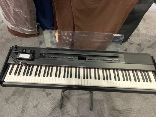 Gear Hunter | YAMAHA - P515 B