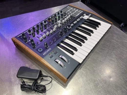 Gear Hunter | Arturia - MINIBRUTE 2
