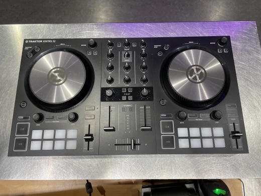 Gear Hunter | Native Instruments - KONTROL S2 MK3