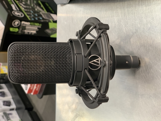 Gear Hunter | Audio-Technica - AT4040