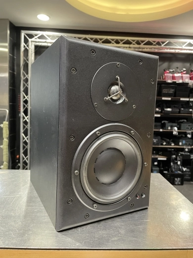 Gear Hunter | Dynaudio - BM6A