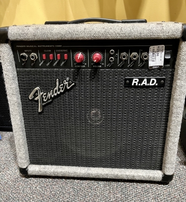 Gear Hunter | Fender R.A.D. 20-Watt 1x8