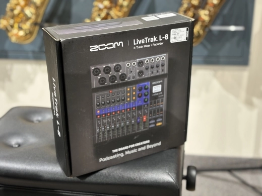 Gear Hunter | Zoom - LIVETRAK L-8
