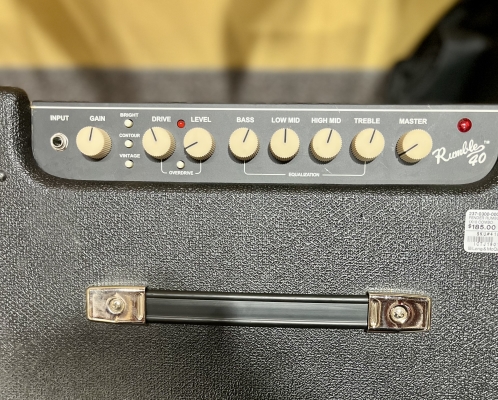 Gear Hunter | Fender - Rumble 40 - Rumble Series 40 Watt Bass Amp (V3)