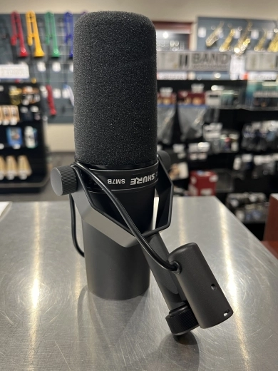 Gear Hunter | Shure - SM7B