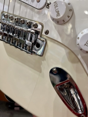 Gear Hunter | Squier - Affinity Series Stratocaster - White