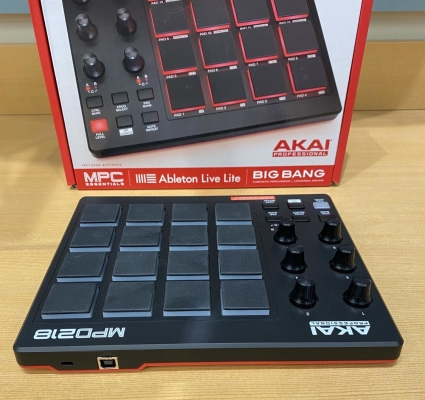 Gear Hunter | Akai - MPD218