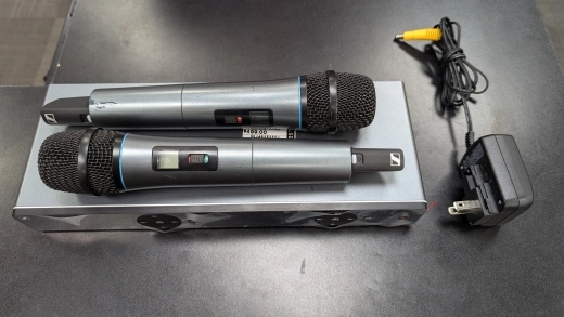 Gear Hunter | Sennheiser - XSW 1-825 DUAL