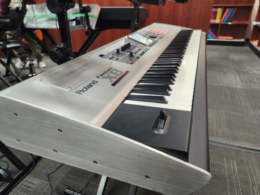 Gear Hunter | Roland Fantom X-8